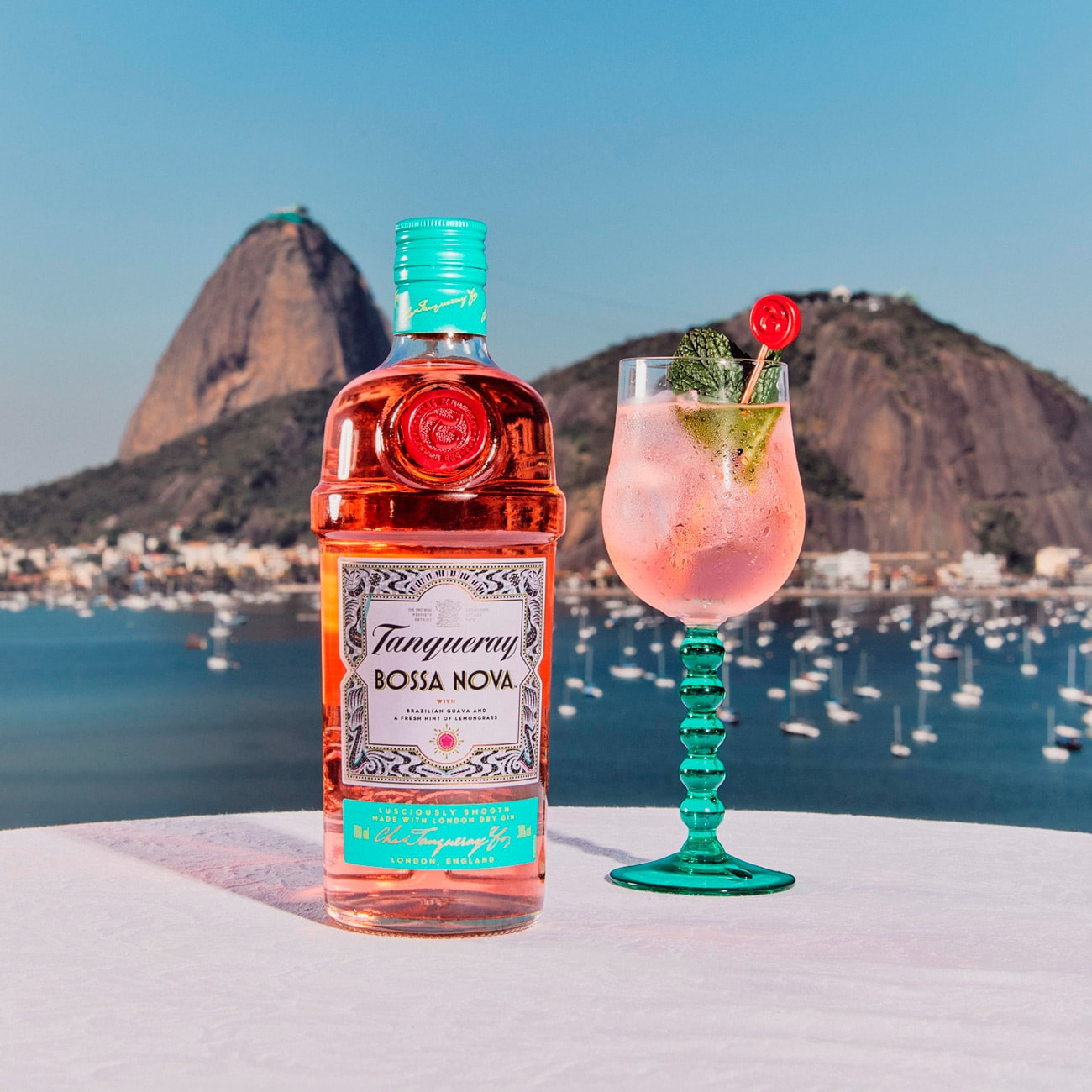 Gin Tanqueray Bossa Nova 750ml - Espaço Prime Bebidas